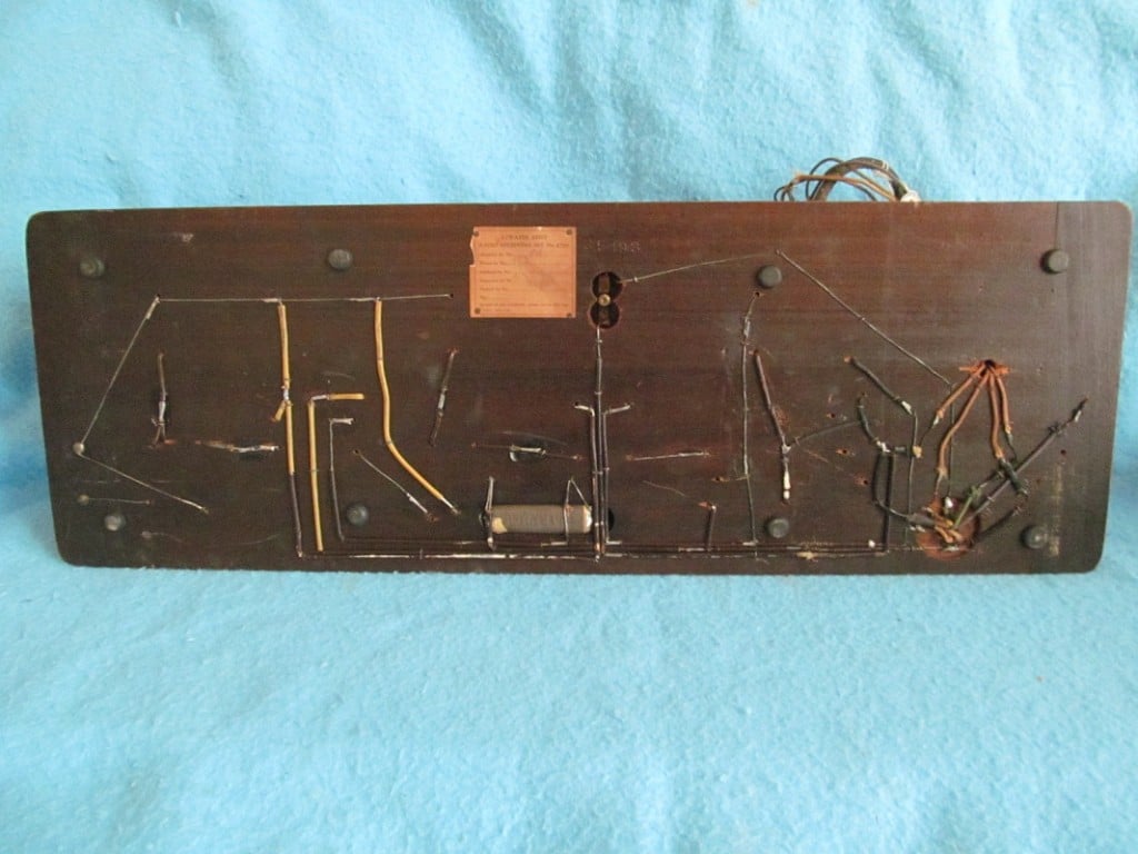 AAtwater-Kent-Model-4700-Breadboard-bottom - IARCHS Radio Collector Club