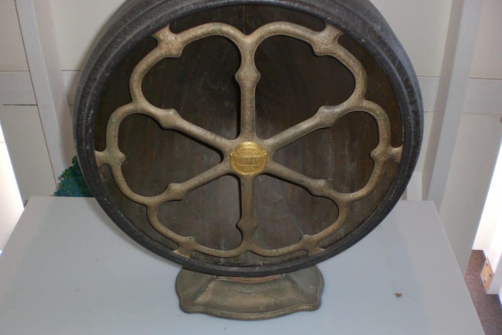 Atwater Kent Model E speaker - IARCHS Radio Collector Club