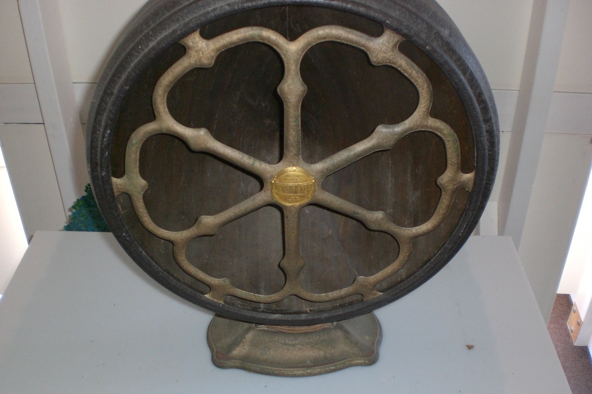 Atwater Kent Model E speaker - IARCHS Radio Collector Club