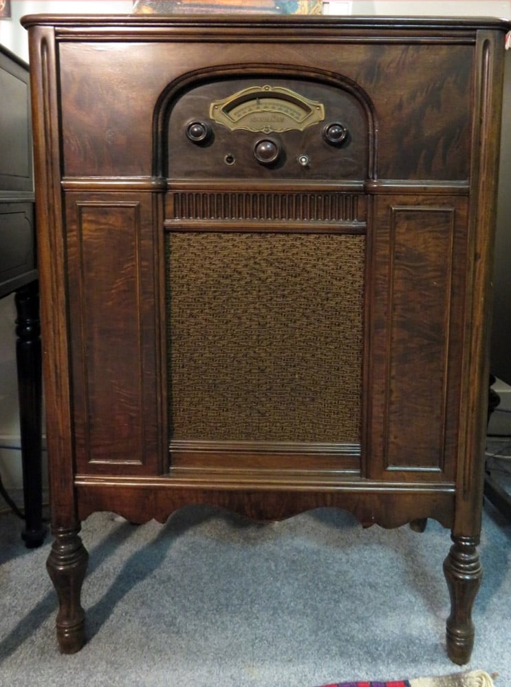 Atwater Kent Type Q console in restored working condition - IARCHS ...