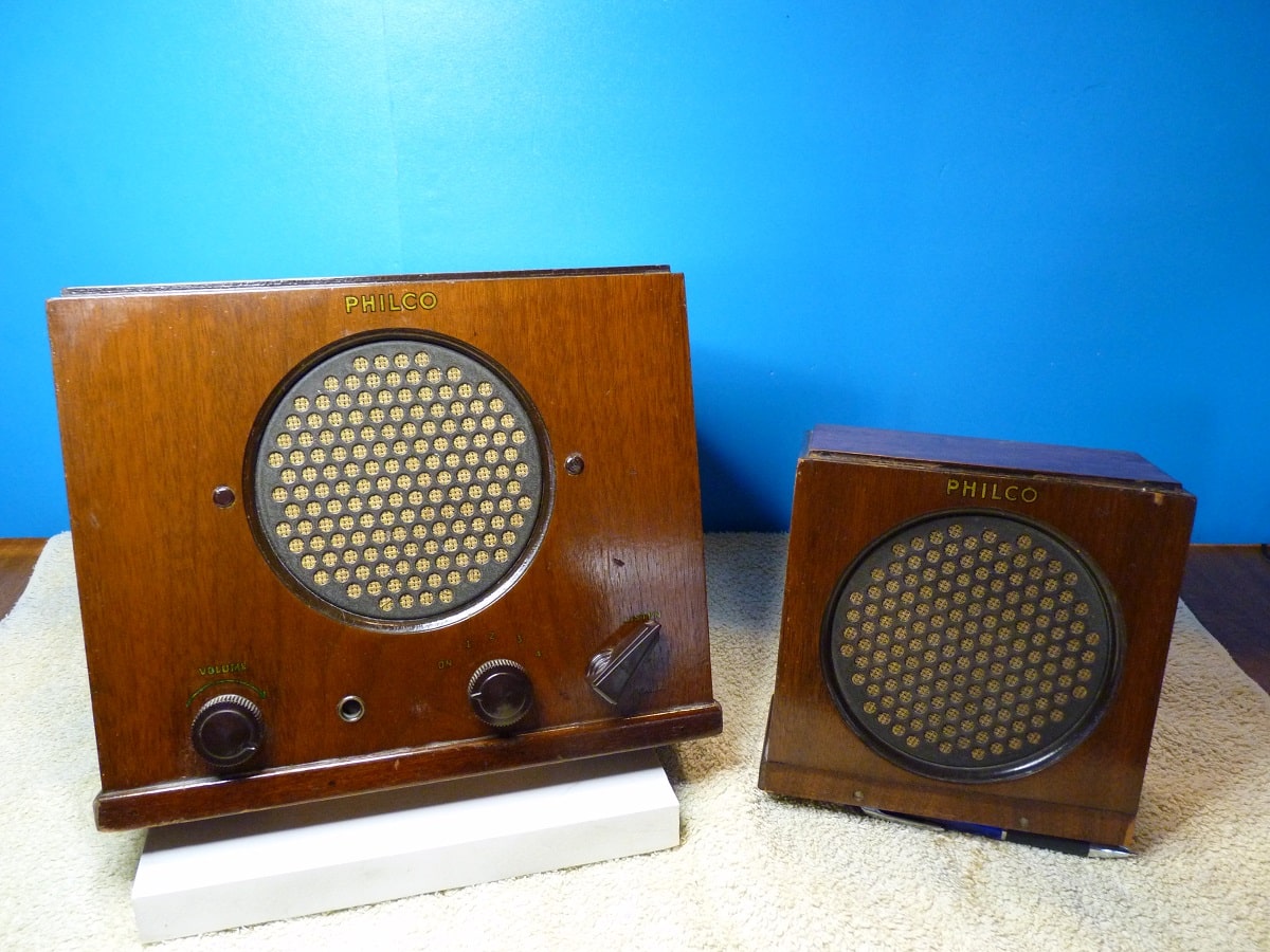 Philco Phone 901 and 2R front - IARCHS Radio Collector Club