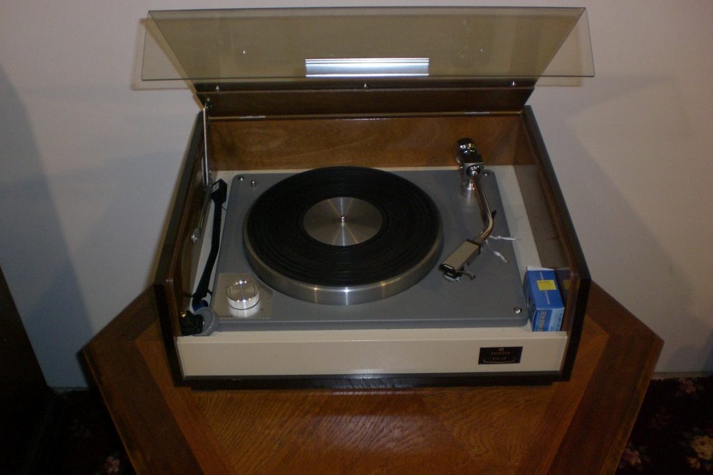Pioneer PL-6 direct drive turntable with extra Shure cartridge - IARCHS ...
