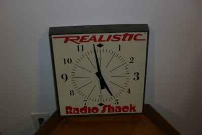 Radio Shack Realistic clock - IARCHS Radio Collector Club
