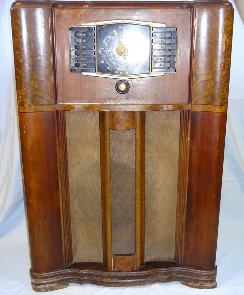 Zenith 10S669 console radio - IARCHS Radio Collector Club