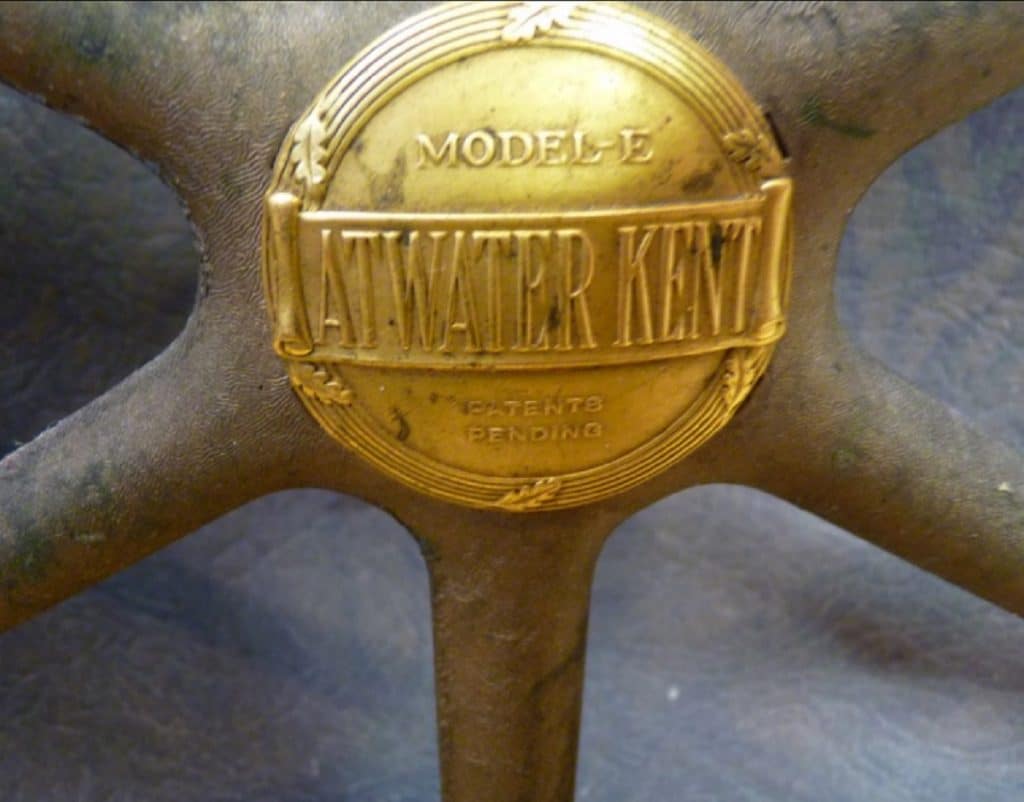 Atwater Kent model E emblem view - IARCHS Radio Collector Club