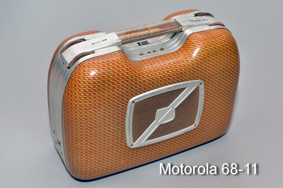 Motorola 68-11 - IARCHS Radio Collector Club