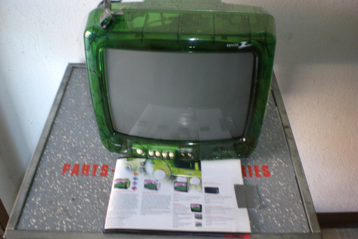 Zenith green translucent colorburst kids TV - IARCHS Radio Collector Club
