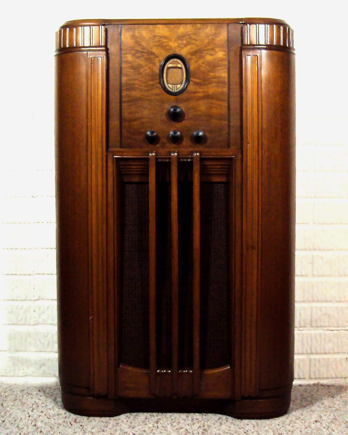 Philco 655 - IARCHS Radio Collector Club