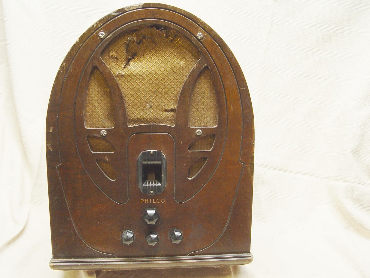 Philco 89B - IARCHS Radio Collector Club