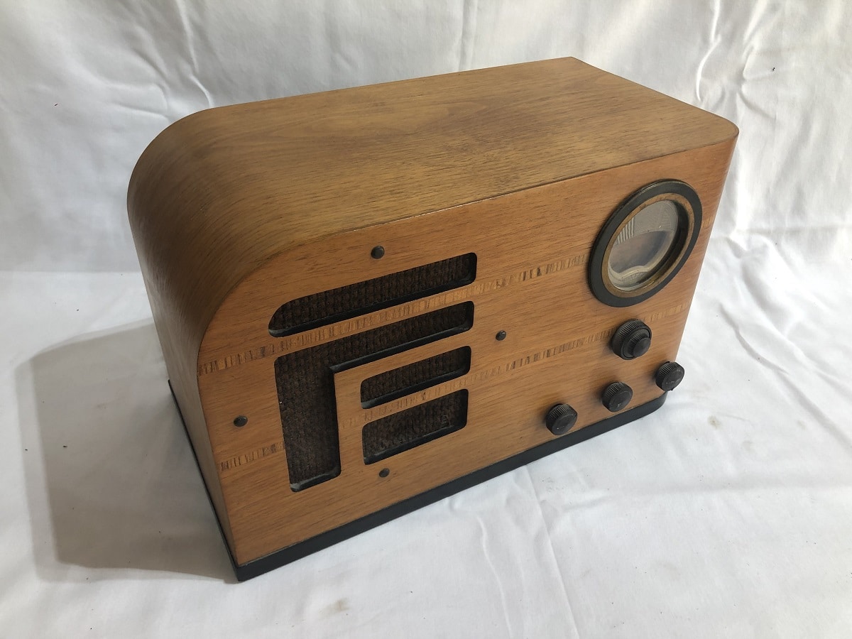 Philco Model 38 A - IARCHS Radio Collector Club
