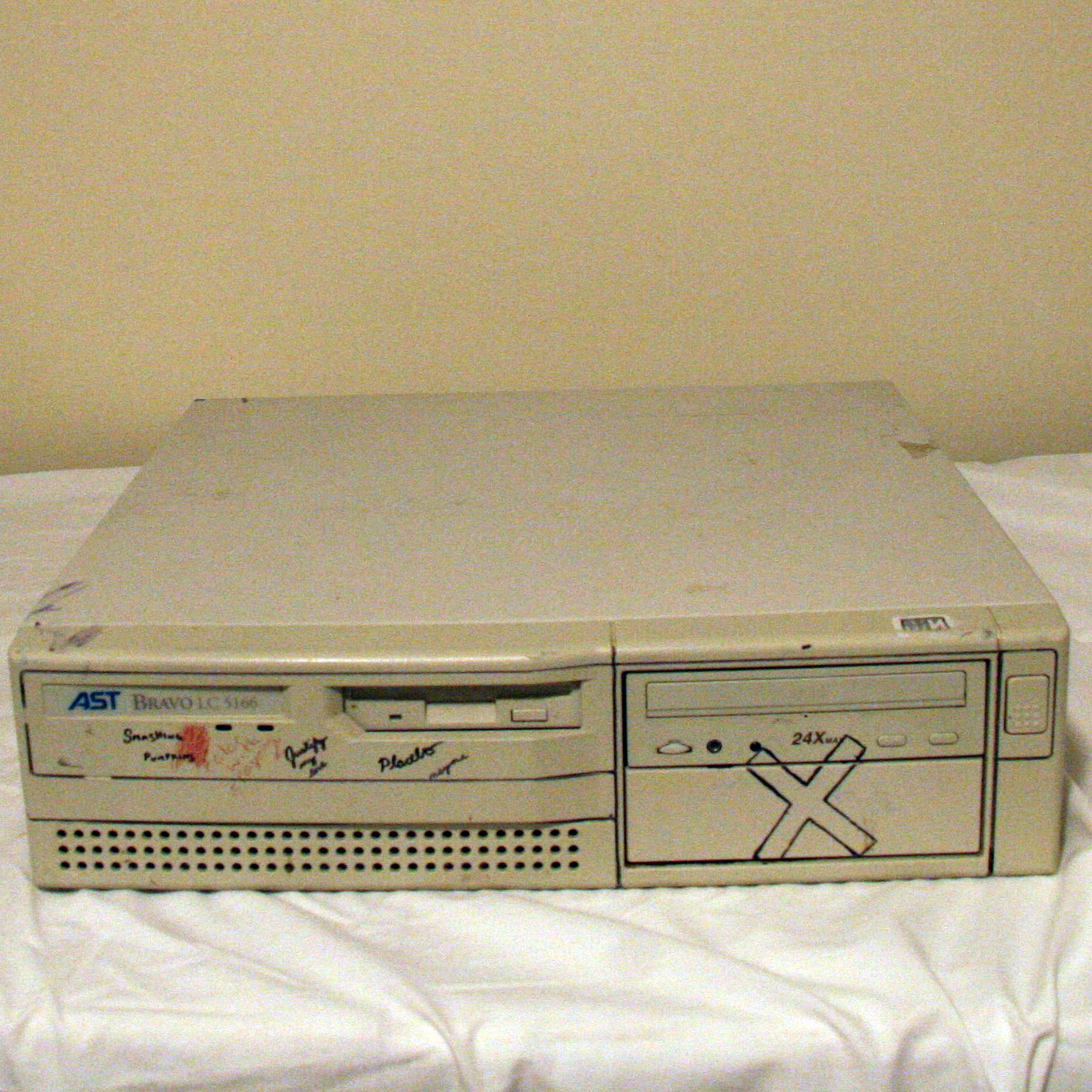 AST-Bravo-LC-5166 - IARCHS Radio Collector Club