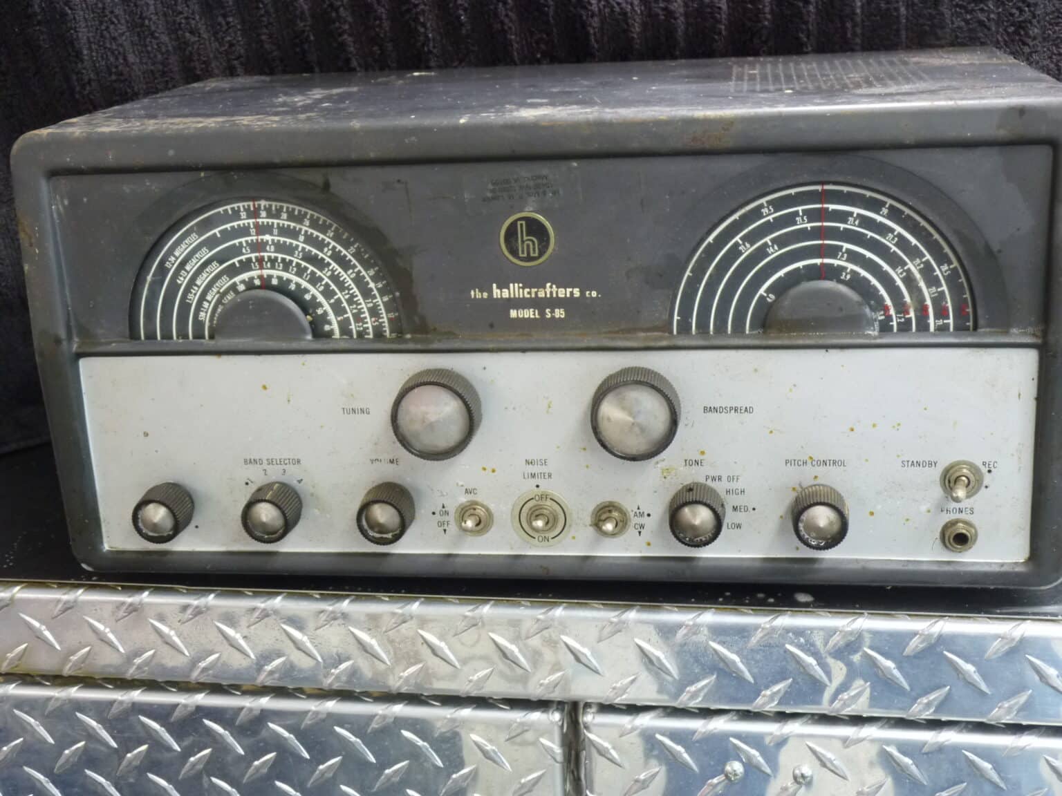 Hallicrafters-S-85 - IARCHS Radio Collector Club