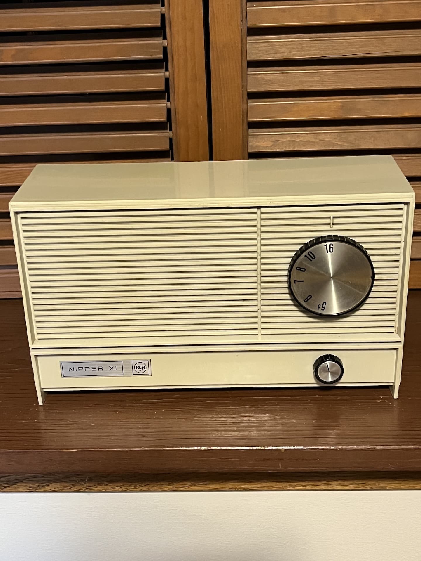 RCA-Nipper-XI - IARCHS Radio Collector Club