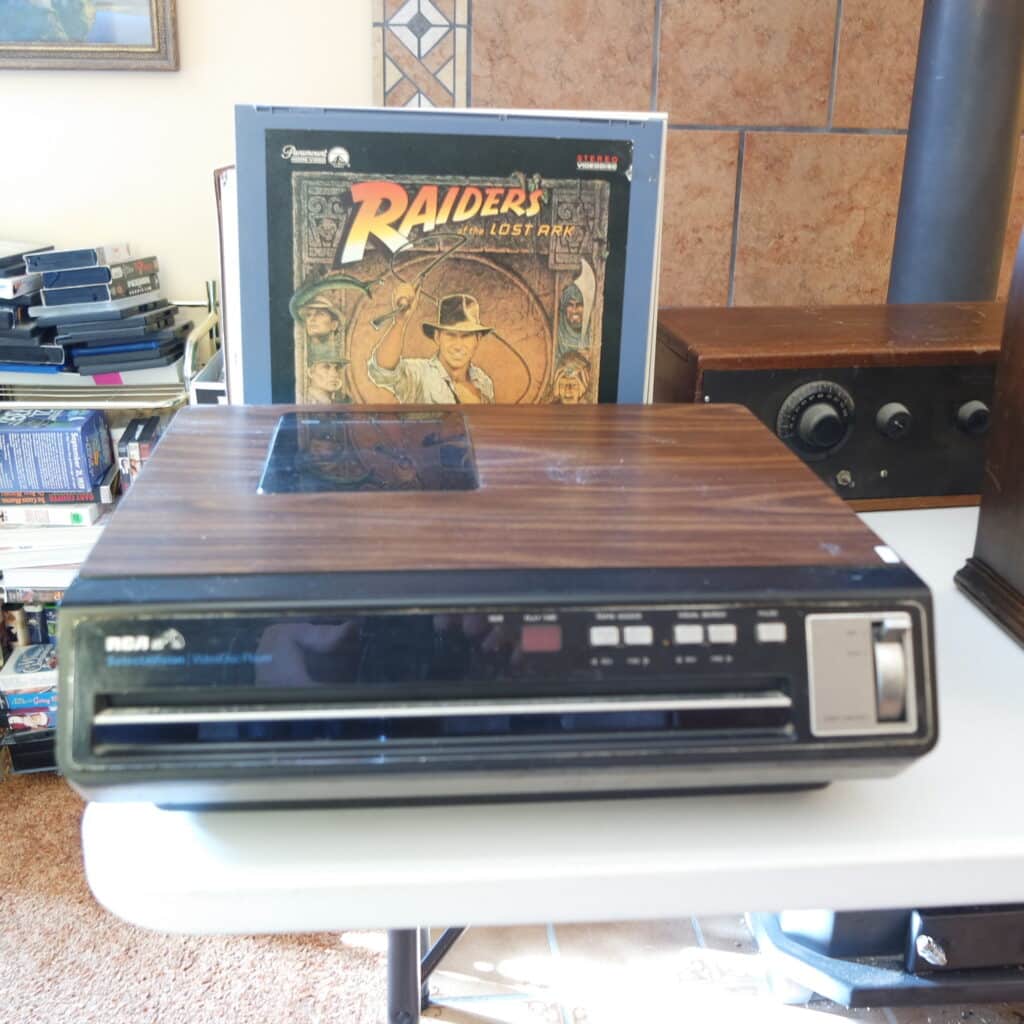 RCA-Select-Laser-Disk-Player-20-Laser-Disks - IARCHS Radio Collector Club