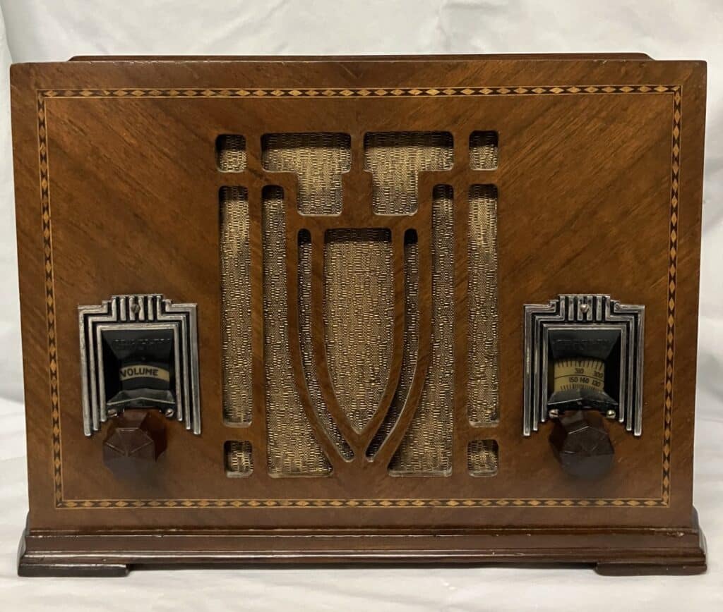 Crosley-173-Front - IARCHS Radio Collector Club