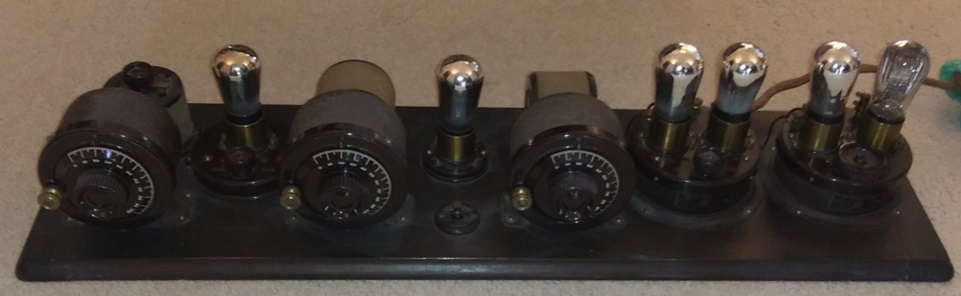 Atwater-Kent-Model12-4910-Breadboard-1924 - IARCHS Radio Collector Club